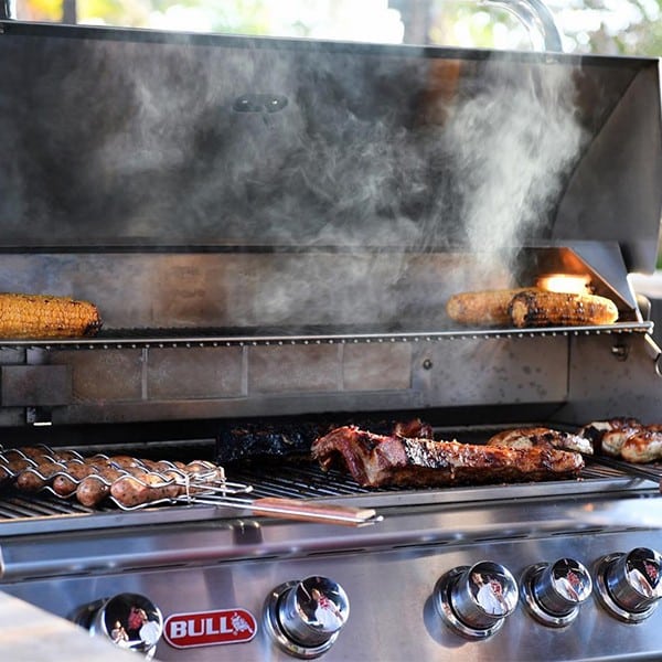 Expert Reviews for Grills, Smokers, & Outdoor Kitchens | BBQGrills.com ...